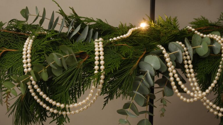 Luxe Christmas Garland Ideas to Elevate Your Holiday Decor - Carrington ...